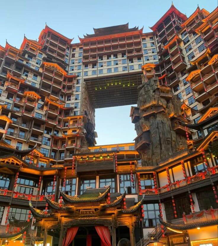 Menelusuri Keunikan "72 Strange Building" di Zhangjiajie, China