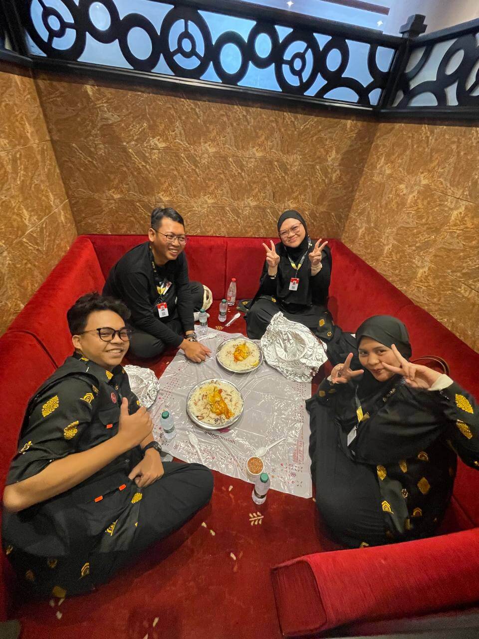 🍽️ Makan Bersama di Al Romansiah — Nikmati Masakan Arab Terkenal Saat ...